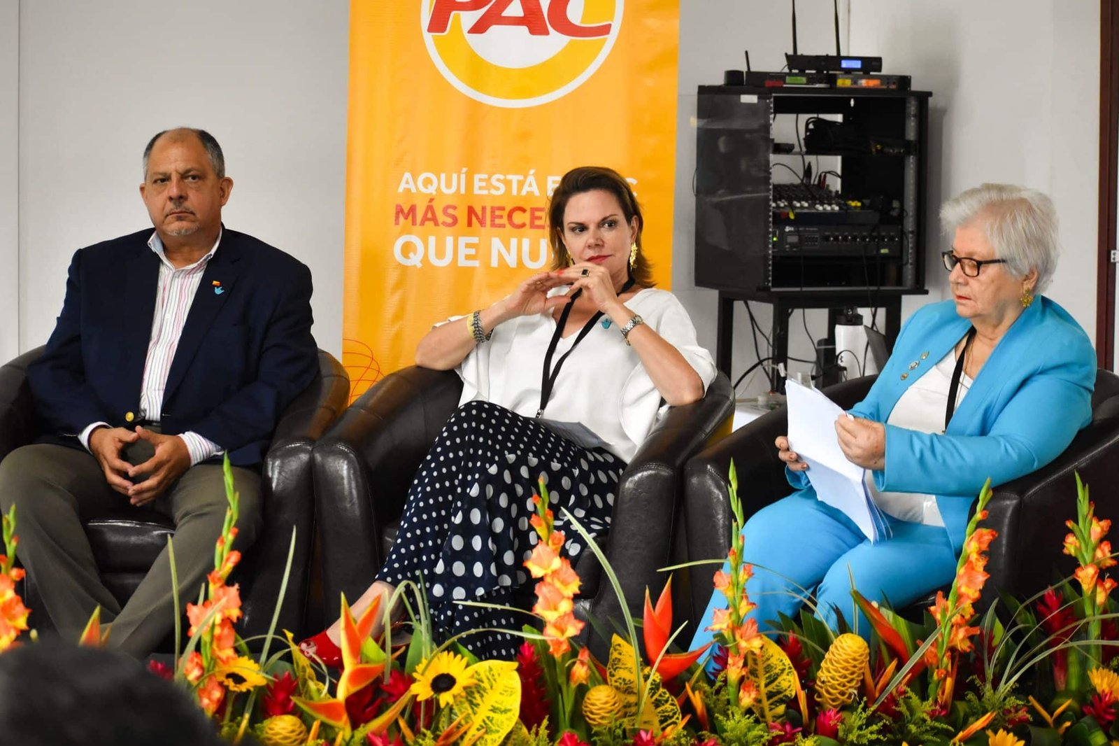 El PAC ARREMETE contra el Presidente Rodrigo Rodrigo Chaves R. PARTE #1.